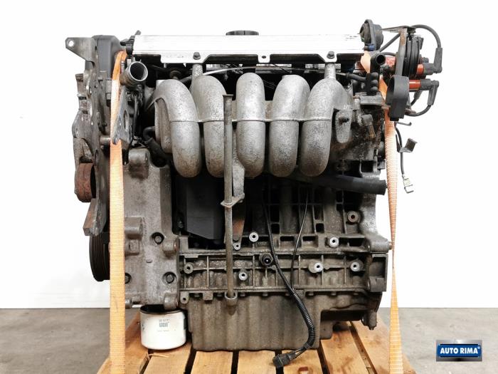 Engine Volvo V70 2.5 10V - 6821943 B5252S - Auto Rima Druten