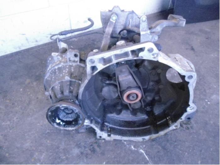 Gearbox Audi A3 2.0 16V FSI - AXW - de Graaf autodemontage B.V.