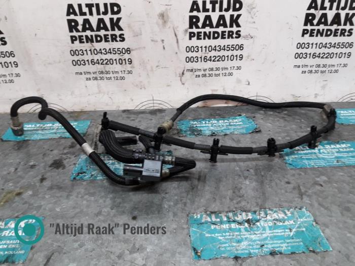 Fuel return line BMW 5 serie Touring M550d xDrive 24V ...