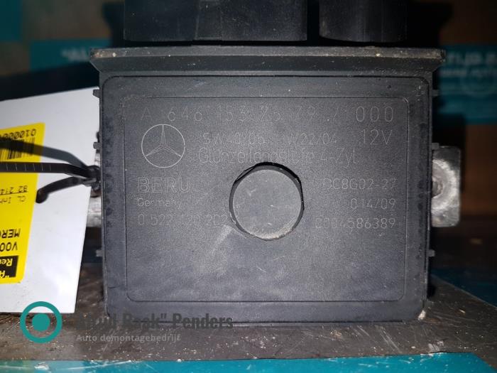 Glow plug relay Mercedes E Combi 3.2 E-320 CDI 24V - DC8G0227
