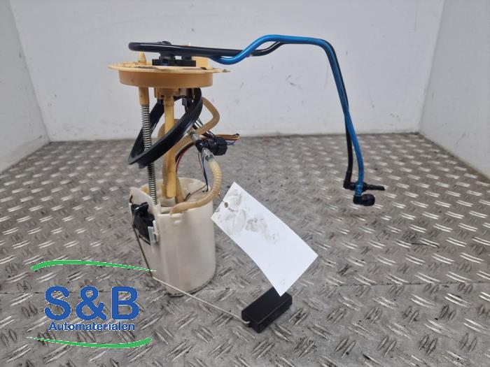 Pompes carburant électrique avec numéro d'article 5N0919088M stock