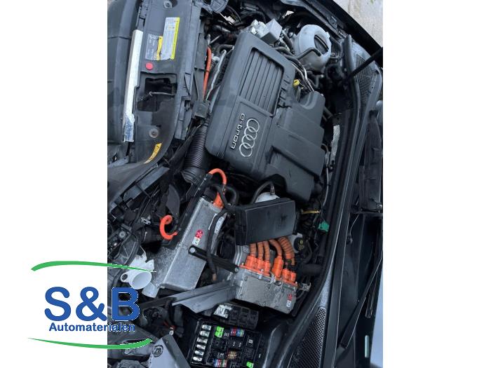 Engine Audi A3 Sportback 1.4 TFSI 16V e-tron - 04E100099A CUKB