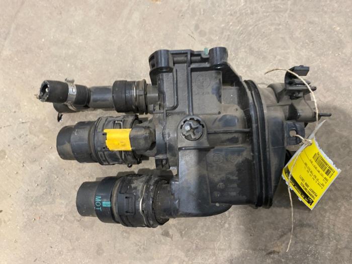 Thermostat housing Peugeot 2008 1.2 12V e-THP PureTech 110 - 9807198480 HNZ