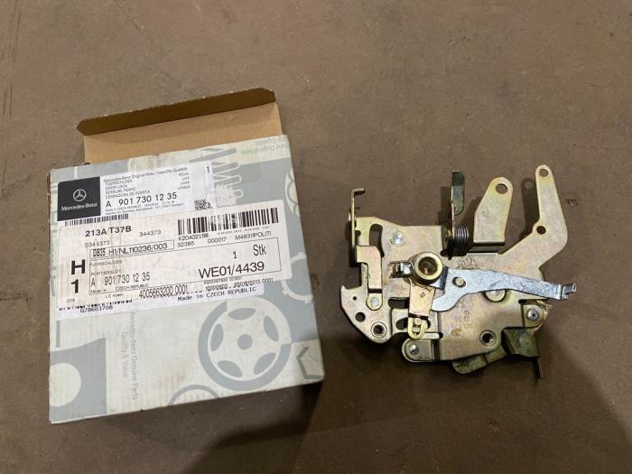 Sliding door lock mechanism, right Mercedes Sprinter 3t 311 CDI 16V ...