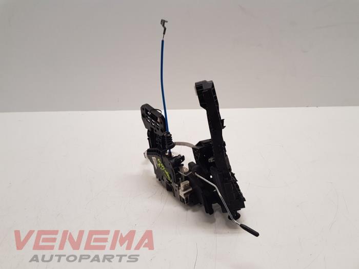 Front door lock mechanism 4-door, right Mercedes A 2.2 A-200 CDI, A ...