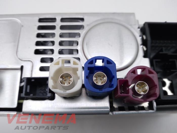 Multi-media control unit BMW 1 serie 116i 1.5 12V - 65125A3B4C3 MAGNETI ...