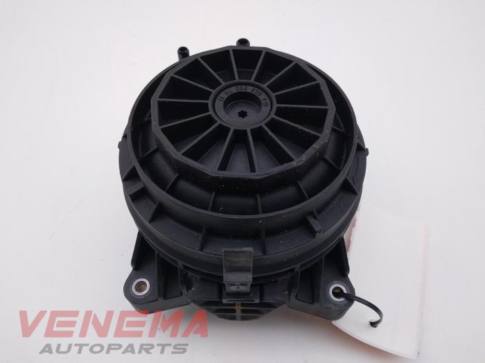 Fuel filter housing Mercedes E Estate E-300de 2.0 Turbo 16V ...