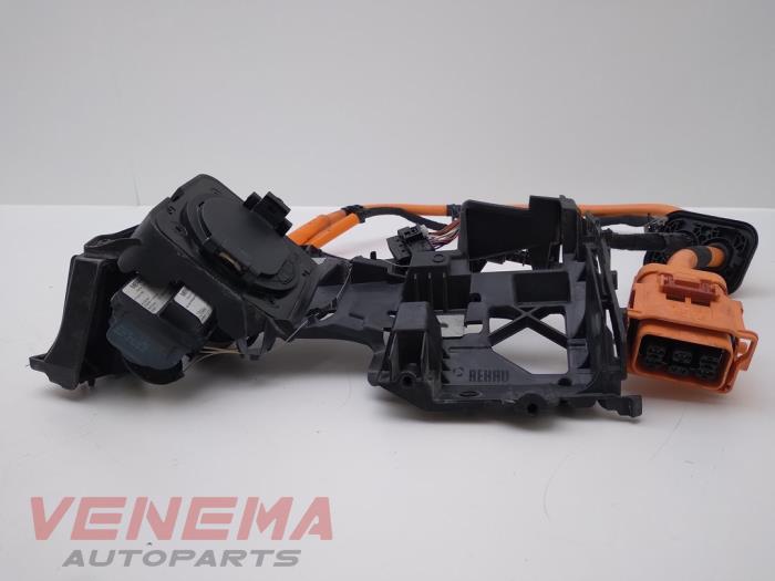 Charching port electric car Mercedes E Estate E-300de 2.0 Turbo 16V ...