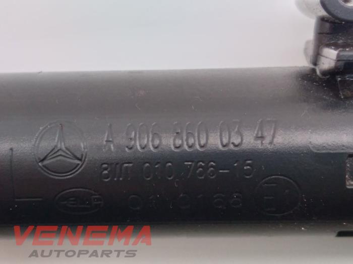 Headlight washer pump Mercedes Sprinter 3,5t 313 CDI 16V - A9068600347 ...