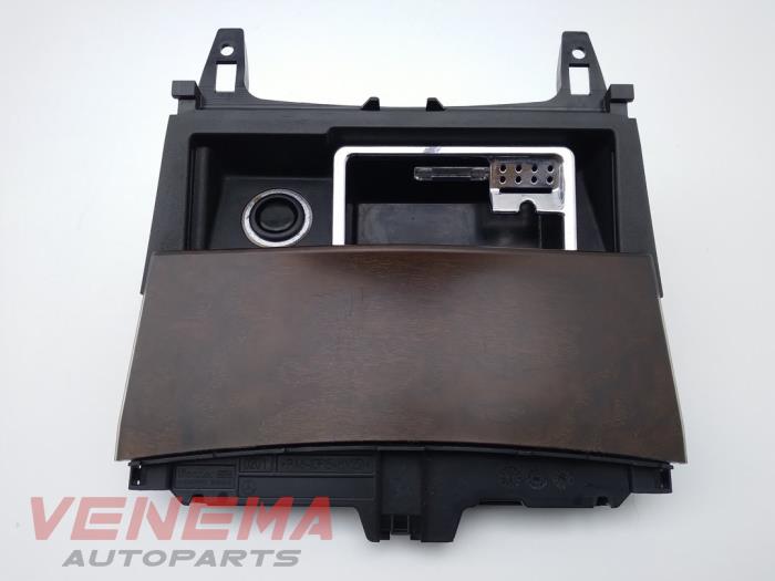 Front ashtray Mercedes C 1.8 C-200 CGI 16V - A0009063900