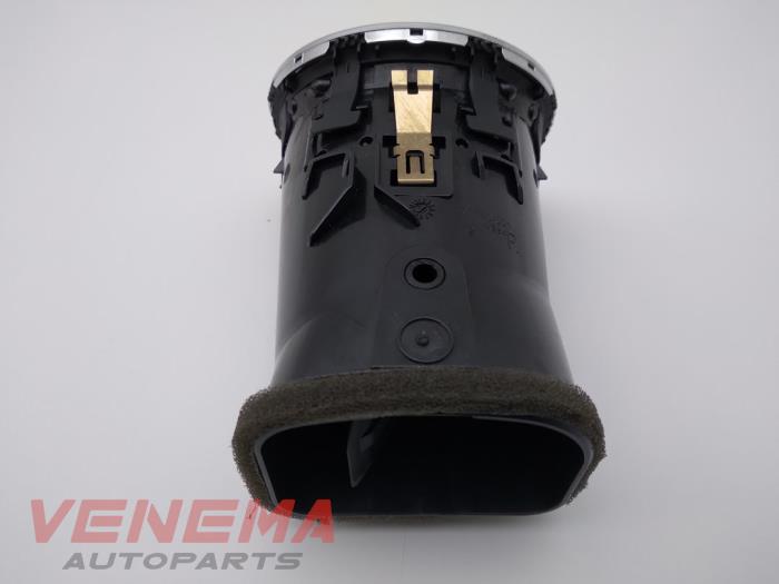 Dashboard vent Mercedes C 1.8 C-200 CGI 16V - A2048306654