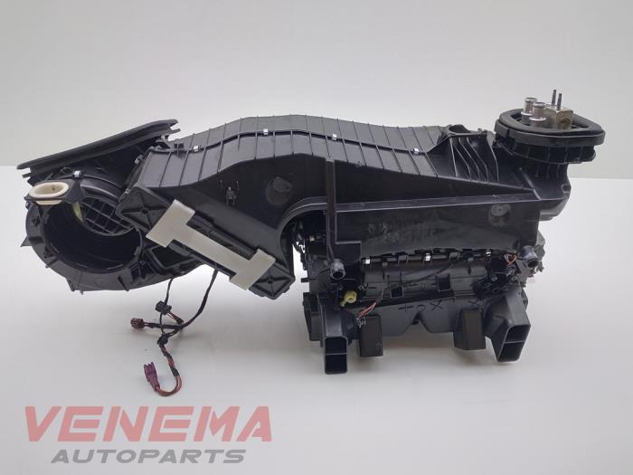 Heater housing Mercedes C 1.8 C-200 CGI 16V - A2048303503