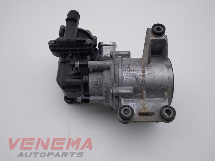 Water pump Mercedes C C-300 2.0 Turbo 16V - A2642001501 264920