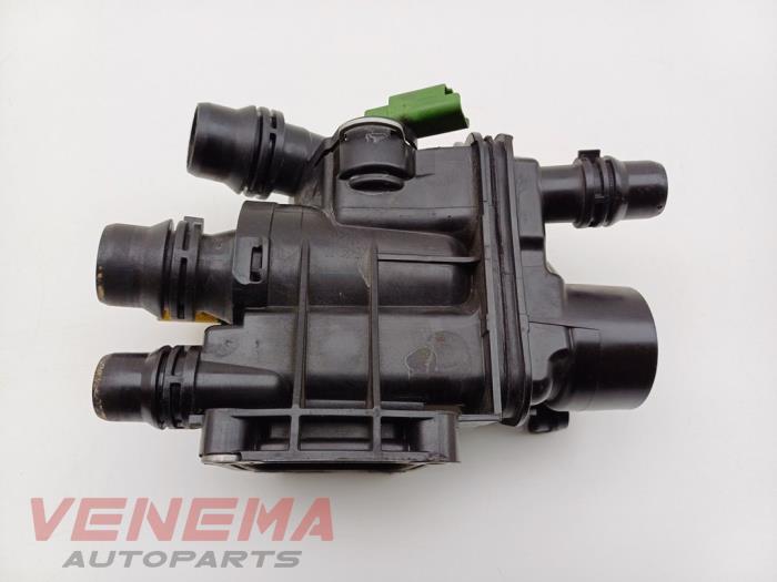 Thermostat housing Peugeot 208 I 1.2 12V e-THP PureTech 110 - 9807198480 HNZ