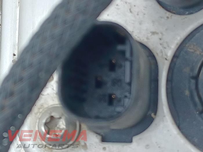 Módulo calefacción agua refrigerante BMW X1 xDrive 25e 1.5 12V ...