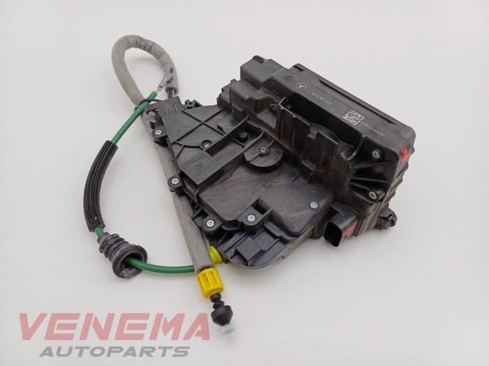 Front door lock mechanism 4-door, right Mercedes C-Klasse AMG C-63 S ...