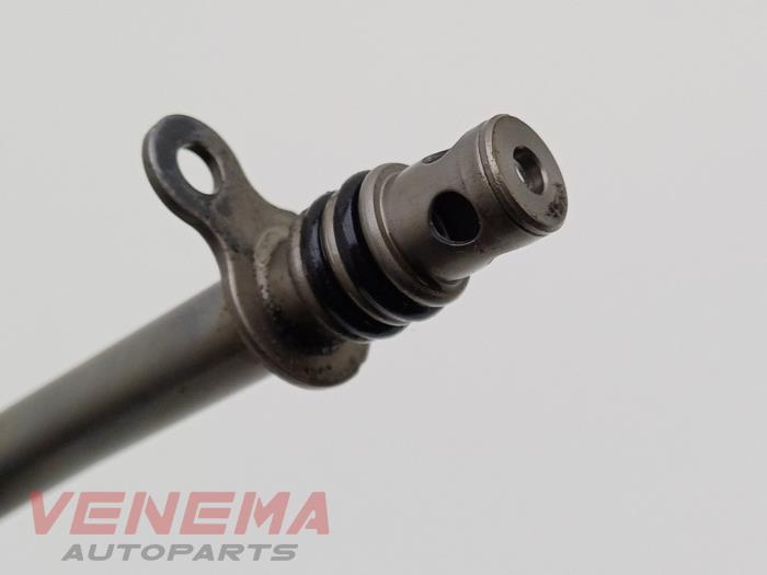 Oil fill pipe Mercedes A 2.0 A-220 Turbo 16V - A2463700384 260920