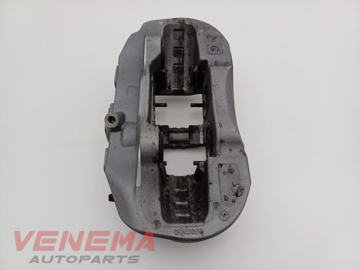 Front brake calliper, right Mercedes C Estate C-300 e 2.0 Turbo ...