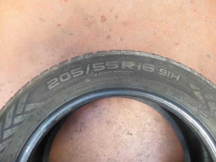 Winter tyre with tyre size 205/55/16 - NOKIAN