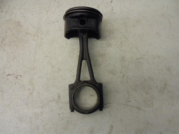 Opel Corsa Pistons stock | ProxyParts.fr