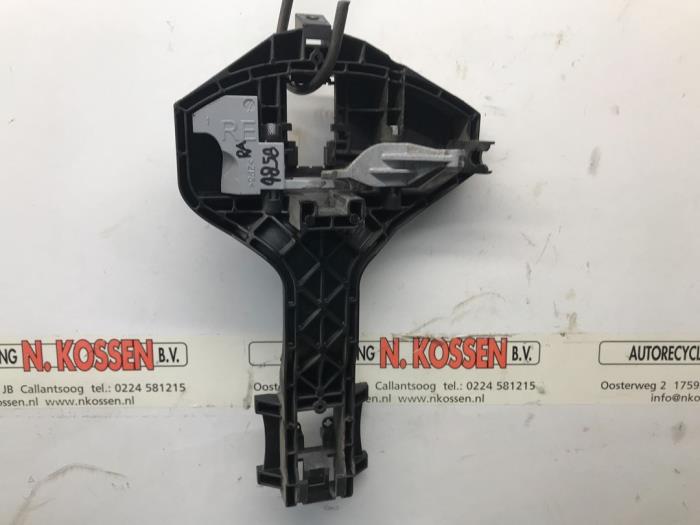 Rear door handles with part number A906760 stock | ProxyParts.com