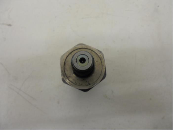 Fuel pressure sensor Mercedes ML-Klasse - A0041537528 628963 BOSCH