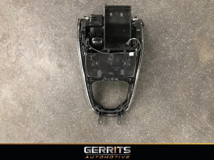 Middle console Mercedes E E-350d 3.0 V6 24V - A2136802403