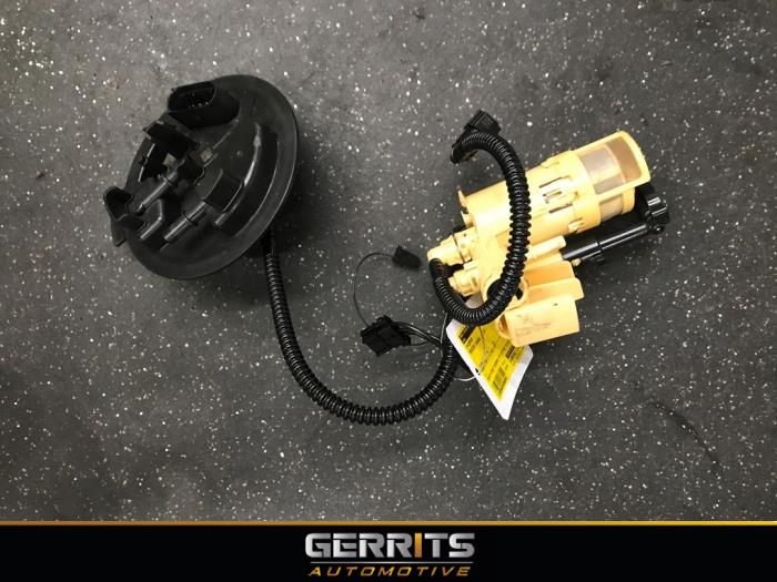 Booster pump Mercedes E E-350d 3.0 V6 24V - A2054701694 642855