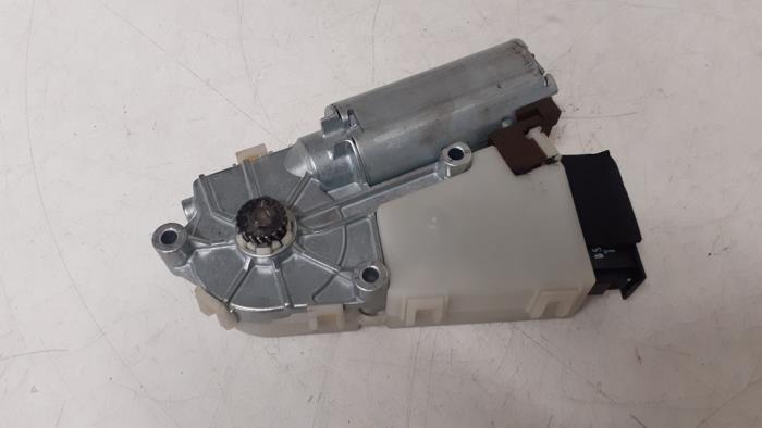 Sunroof motor Renault Espace 2.0 dCi 16V 175 FAP - 1710626B VALEO