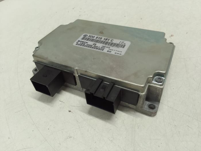 Battery control module Volkswagen Phaeton 3.2 V6 30V - 3D0915181C
