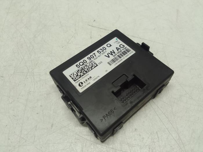 Gateway module Volkswagen Golf VII 2.0 GTI 16V - 5Q0907530F LEAR