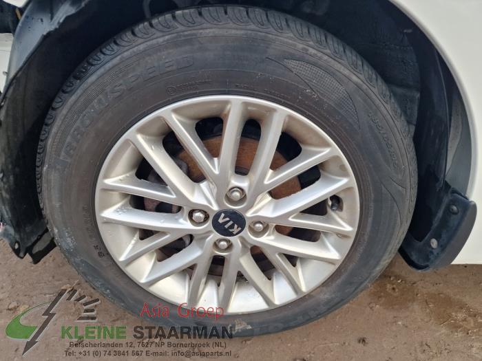 Set of wheels - Alloy KIA - Kleine Staarman B.V. Autodemontage