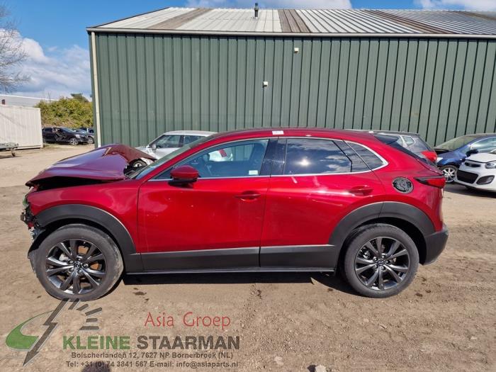 Mazda CX-30 Châssis-poutre gauche stock | ProxyParts.fr