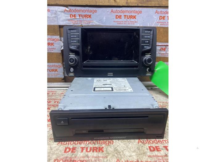 Radio CD player Volkswagen Golf VII 1.2 TSI 16V - 5G0919605 PANASONIC