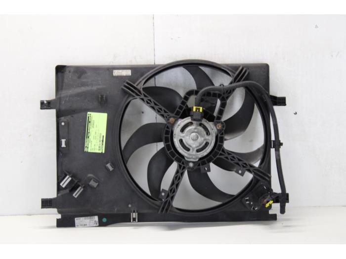 Fan motor Fiat Grande Punto 1.4 - 55701410 - Gebr Opdam B.V.