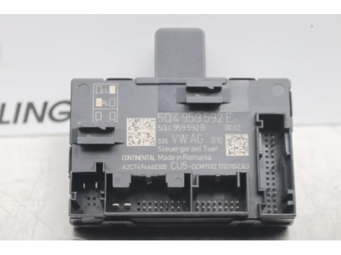 Central door locking module Skoda Octavia Combi 1.0 TSI 12V ...