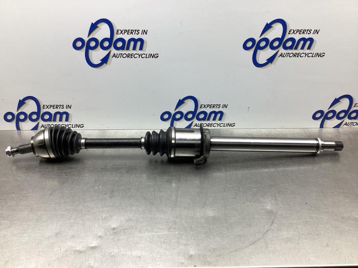 Front drive shaft, right Mercedes B-Klasse - 1693701272 M266960