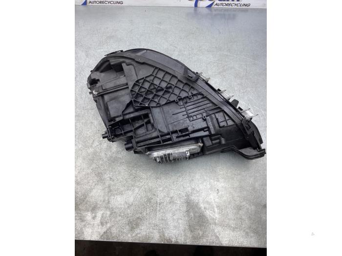 Headlight, right Mercedes CLA 1.5 CLA-180d - A1189062600 MERCEDES