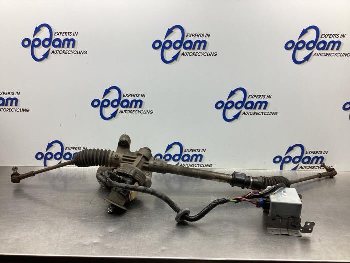 Power steering box Suzuki Swift 1.3 VVT 16V - 3872073K10 SHOWA