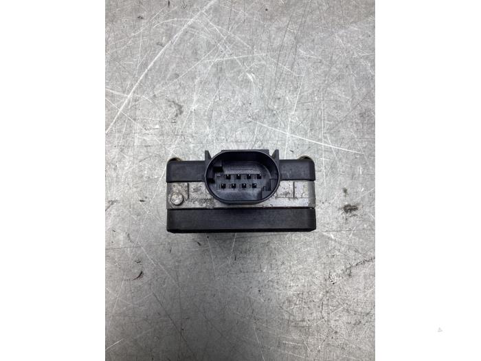Radarsensor Mercedes A 1.3 A-180 Turbo 16V - A0009057011 BOSCH