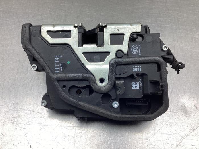 Rear door mechanism 4-door, right BMW 3 serie Touring 318i 16V ...