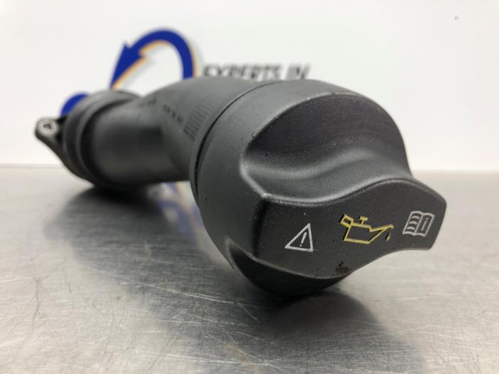 Oil fill pipe Mercedes B 2.0 B-200 16V Turbo - A2660100464 266980