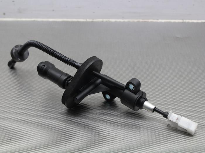 Clutch Master Cylinder Opel Corsa E 1 4 16V 55594516 FFS394