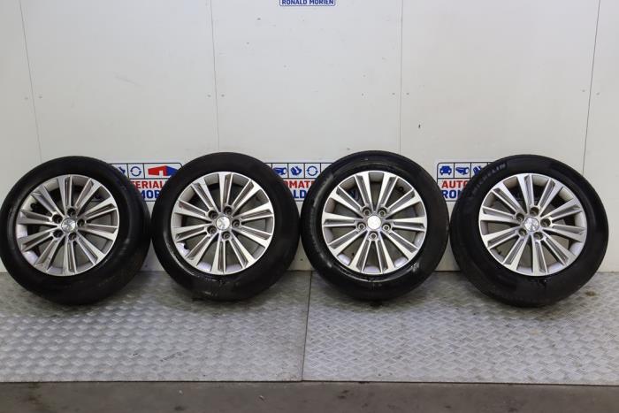 Peugeot 308 Kits jantes + pneumatiques stock | ProxyParts.fr