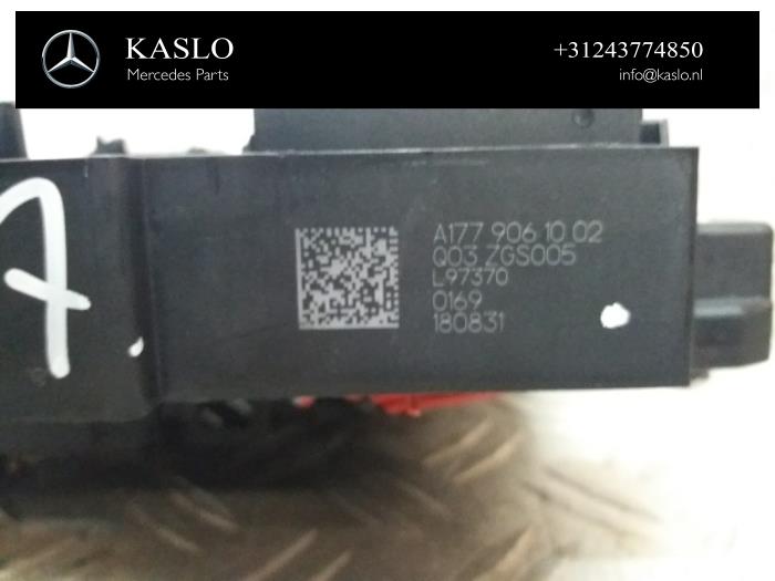 Fuse box Mercedes A 1.3 A-200 Turbo 16V - A1779061002 MERCEDES