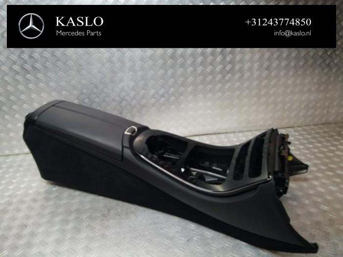 Middle console Mercedes E E-220d 2.0 Turbo 16V - A2136801600