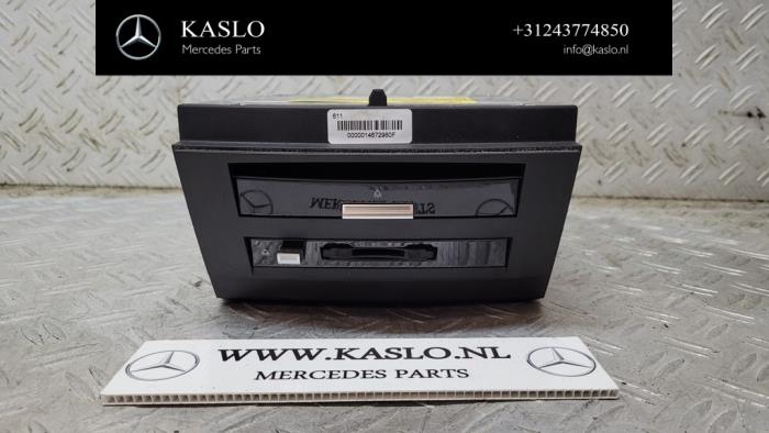 Command system Mercedes S 3.0 S-320 CDI 24V - A2218702795 BECKER