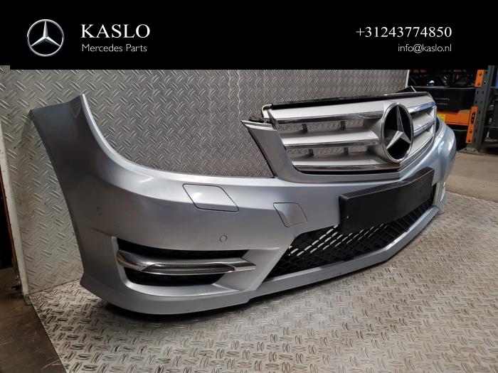 Front bumper Mercedes C 2.2 C-220 CDI 16V BlueEFFICIENCY 988 - A2048808347