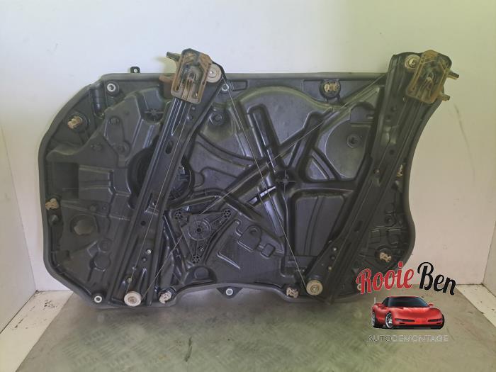 Window mechanism 4-door, front left BMW 5 serie 520i 2.0 TwinPower ...