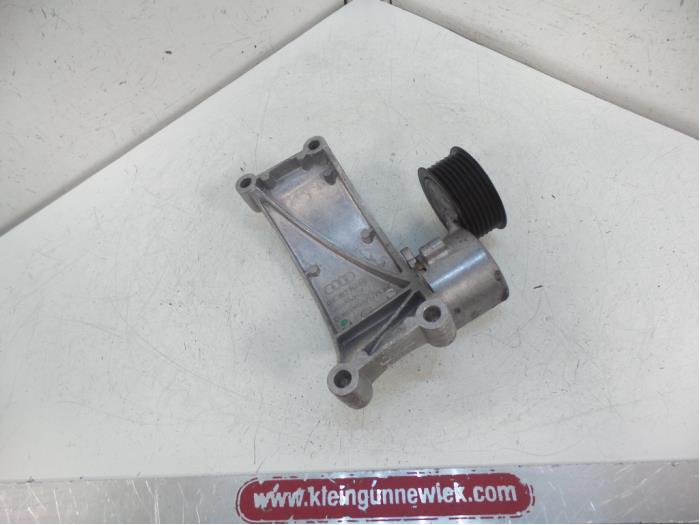 Alternator lower bracket Audi A6 - 06E903143D